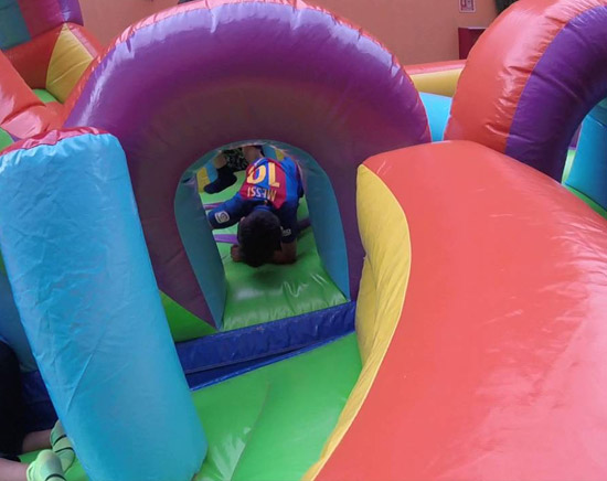 Laberinto Infantil con Curva | Renta de Inflables